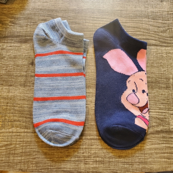 Disney | Accessories | Disneys Winnie The Pooh Piglet Socks | Poshmark